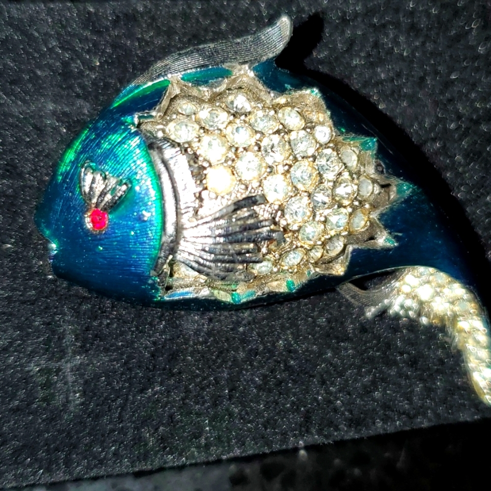 Rhinestone Vintage Green Enamel Koi Fish Brooch - Gem